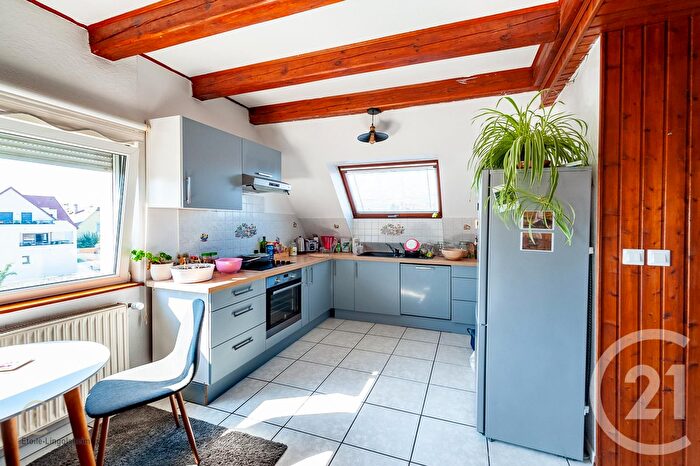 Appartement à vendre - Lingolsheim, Centre-ville - 3 pièces - 2 chambres