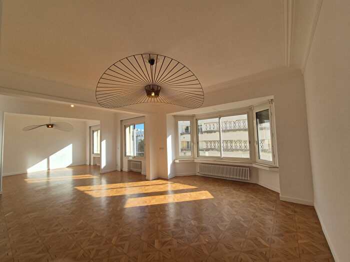 Appartement 5 pièces à louer à Marseille e, Perier