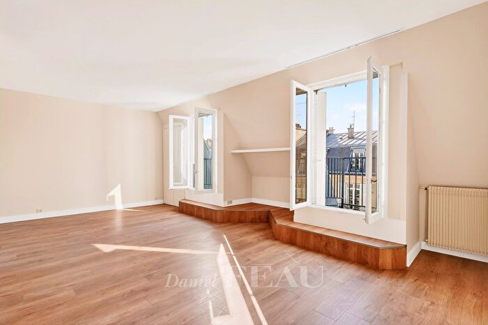 Appartement à louer - Paris e , Courcelles, Wagram - 5 pièces - 3 chambres