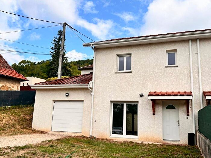 Maison 4 pièces à Cessieu, à louer