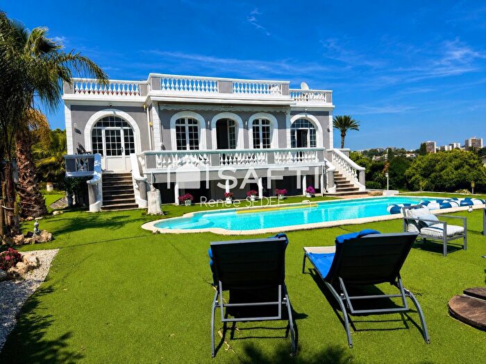 Maison 6 pièces à vendre à Antibes, Antibes-les-Pins, Trianon, Le Fournel, Peyregoue