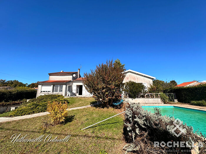 Maison à vendre - Les Églises-dArgenteuil - 10 pièces - 4 chambres