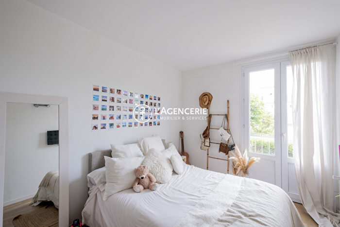 Appartement à louer - Bordeaux, Bassins à Flot - 2 pièces - 1 chambre