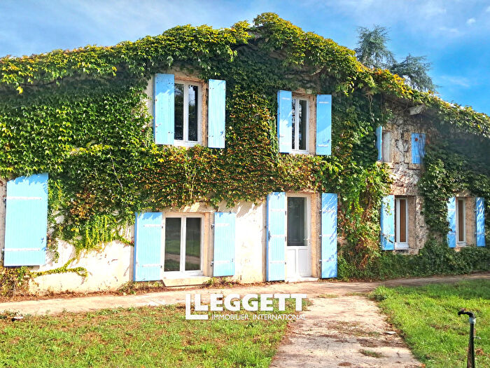 Maison à vendre - La Lande-de-Fronsac - 8 pièces - 5 chambres