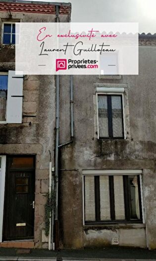 Maison à vendre - Mortagne-sur-Sèvre - 6 pièces - 4 chambres