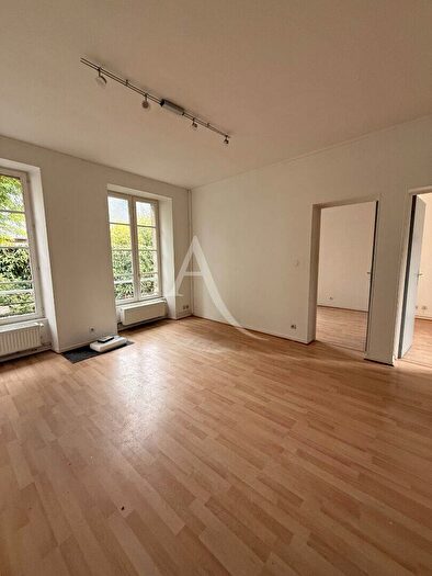 Centre, Soissons : Appartement 3 pièces à louer