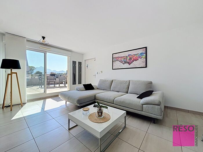 Appartement 3 pièces à Reignier-Ésery, à vendre