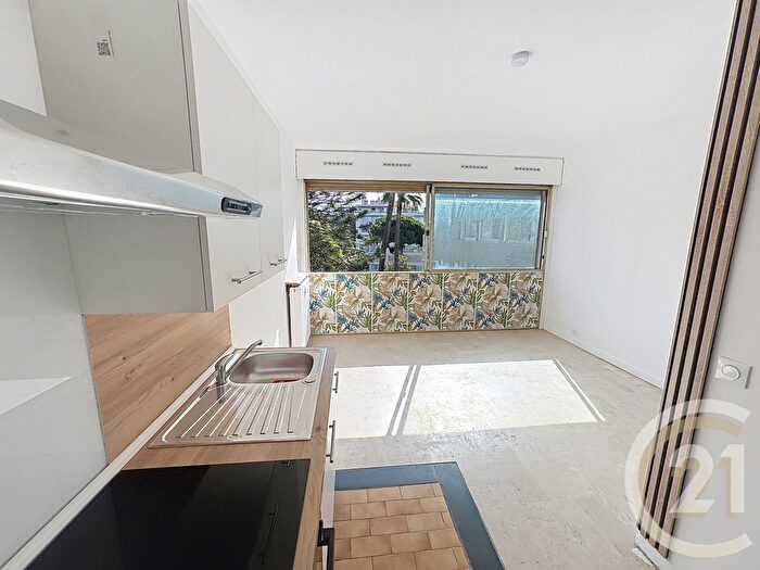 Appartement 1 pièce à vendre à Cannes, Croix des Gardes