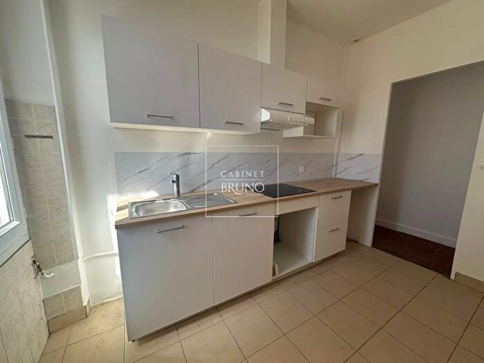 Appartement à louer - Cannes, Centre-ville - 3 pièces - 2 chambres