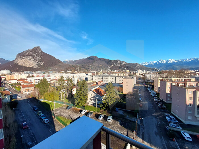Appartement à vendre - Fontaine, Les Alpes, Les Buissonnées, Cachin - 5 pièces - 3 chambres