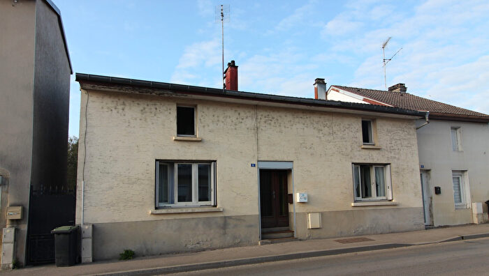 Maison 5 pièces à Châtel-sur-Moselle, à vendre