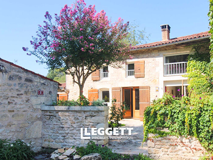 Maison à vendre - Fenioux - 5 pièces - 3 chambres