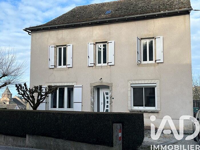 Maison à vendre - Rieupeyroux - 8 pièces - 6 chambres