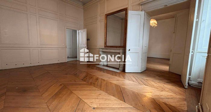 Appartement 5 pièces à Centre, Chapelle des Buis, Besançon, à louer