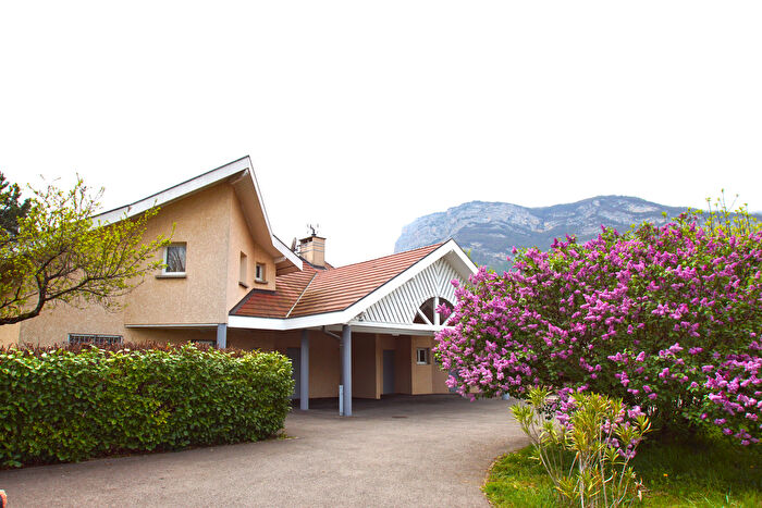 Maison 8 pièces à vendre à Varces-Allières-et-Risset