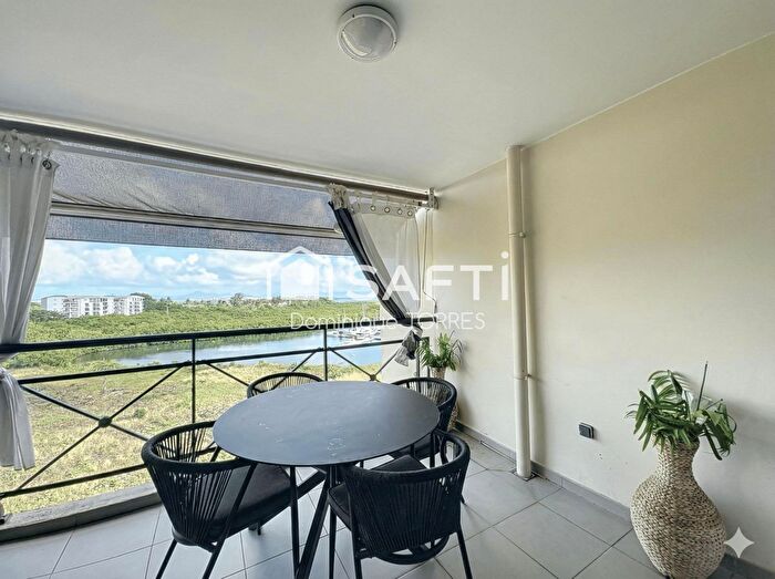 Appartement à vendre - Fort-de-France - 3 pièces - 2 chambres