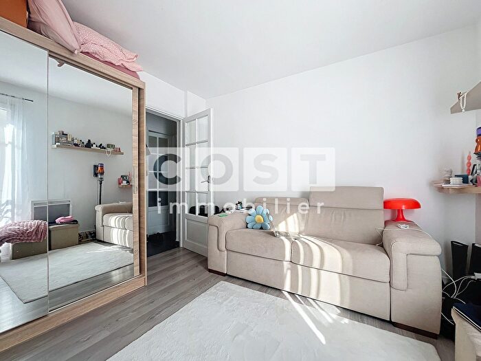 Appartement 1 pièce à Levallois-Perret, Trézel, à louer