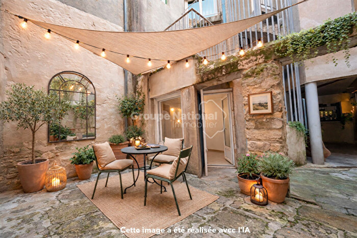 Appartement à vendre - Arles, Centre-ville - 2 pièces - 1 chambre