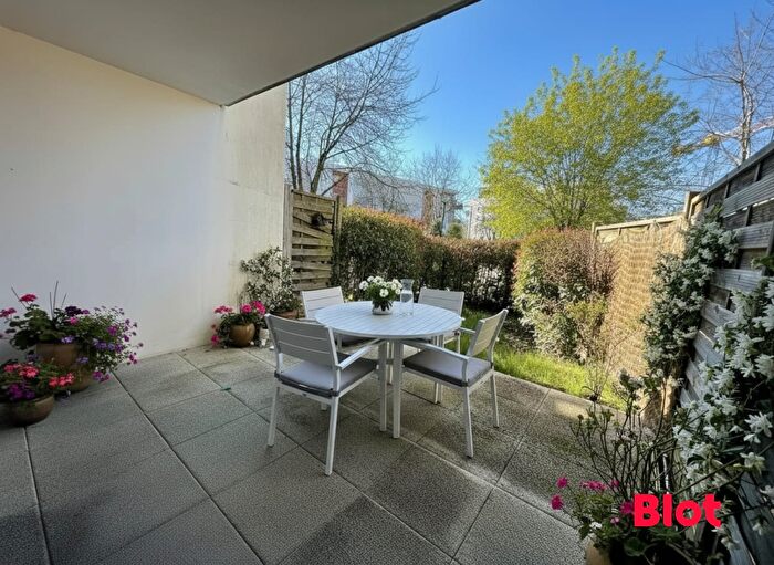 Appartement à vendre - Quartiers Sud-Est, La Poterie - 3 pièces - 2 chambres