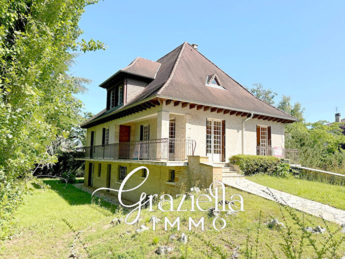 Maison à vendre - Malemort-sur-Corrèze - 8 pièces - 5 chambres