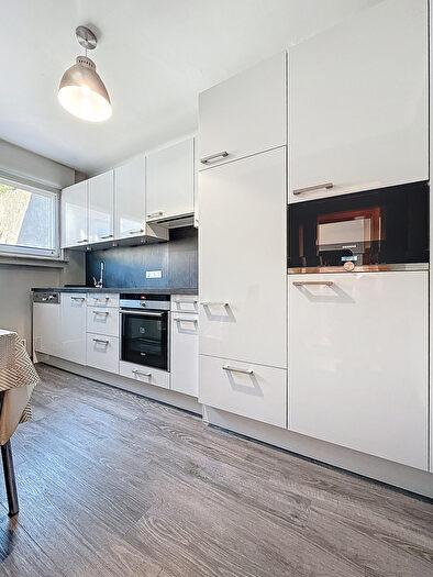 Maison à vendre - Hettange-Grande - 6 pièces - 4 chambres