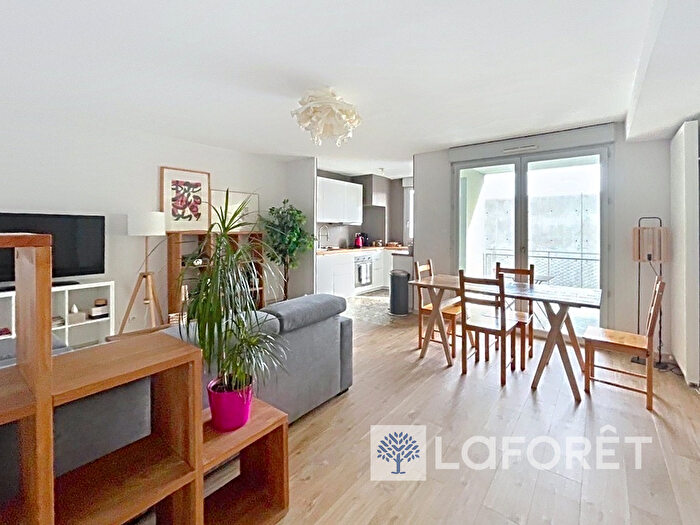 Appartement à vendre - Lyon e , La Duchère - 3 pièces - 2 chambres