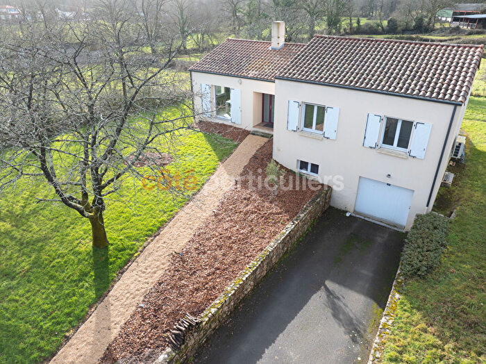 Maison à vendre - Les Clouzeaux - 7 pièces - 5 chambres