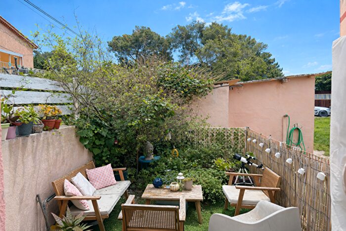 Appartement à vendre - La Seyne-sur-Mer, Sud - 3 pièces - 2 chambres