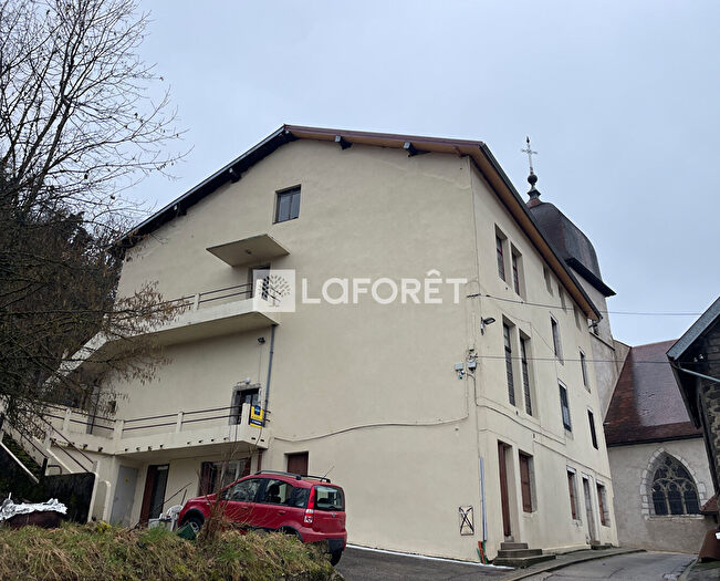 Maison à vendre - Moirans-en-Montagne - 16 pièces - 7 chambres