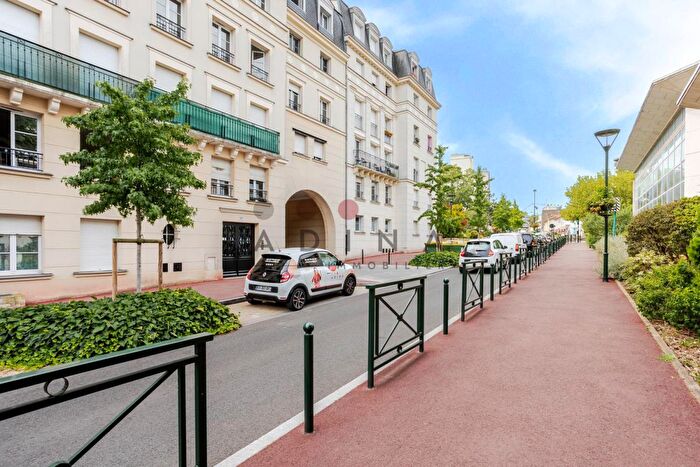 Le Plessis-Robinson, Herriot : Appartement 4 pièces à vendre