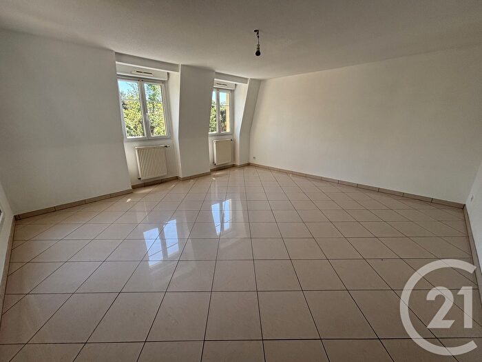 Appartement 4 pièces à Riedisheim, Centre-ville, à louer
