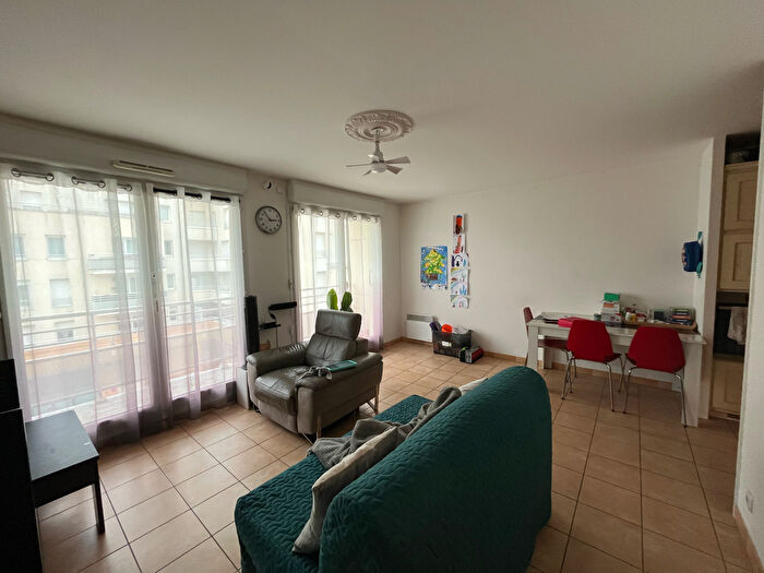 Appartement à louer - Chartres, Hôtel Dieu, Grand Faubourg - 3 pièces - 2 chambres