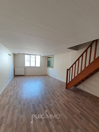 Appartement à louer - Limoges, Centre-ville, Hôtel de Ville, Emailleurs - 4 pièces - 2 chambres