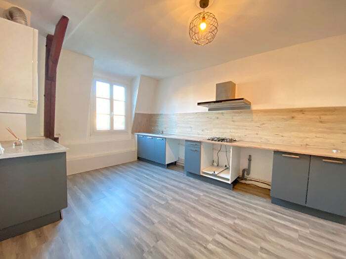 Appartement à louer - Saumur, Centre-ville - 3 pièces - 2 chambres