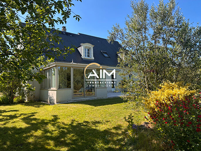 Maison à vendre - Montlouis-sur-Loire - 10 pièces - 7 chambres