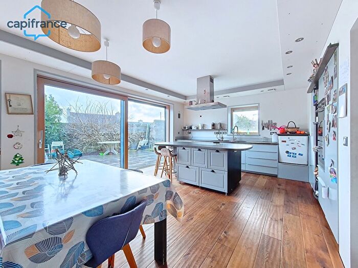 Maison à vendre - Plouguerneau - 7 pièces - 5 chambres