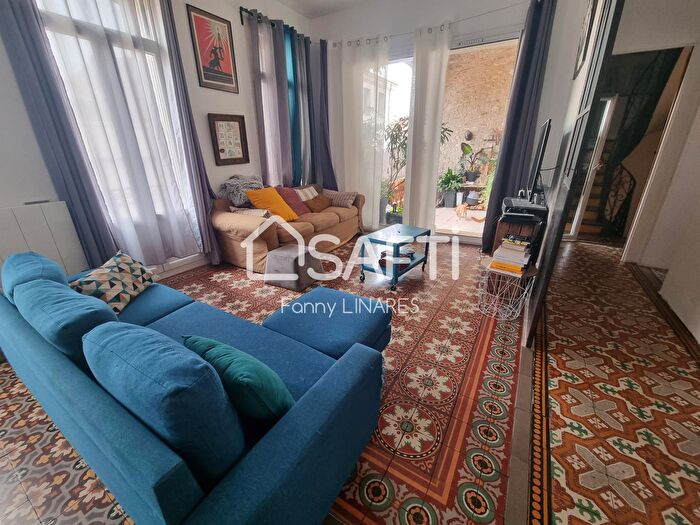 Maisons à vendre et appartements à louer - 1