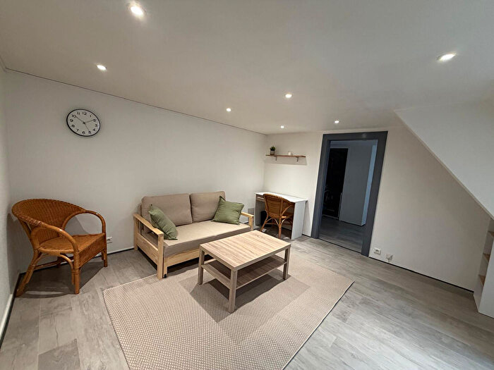 Appartement à louer - Besançon, Boucle, Chapelle des Buis - 1 pièce