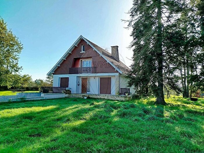 Maison à vendre - Murat - 6 pièces - 4 chambres