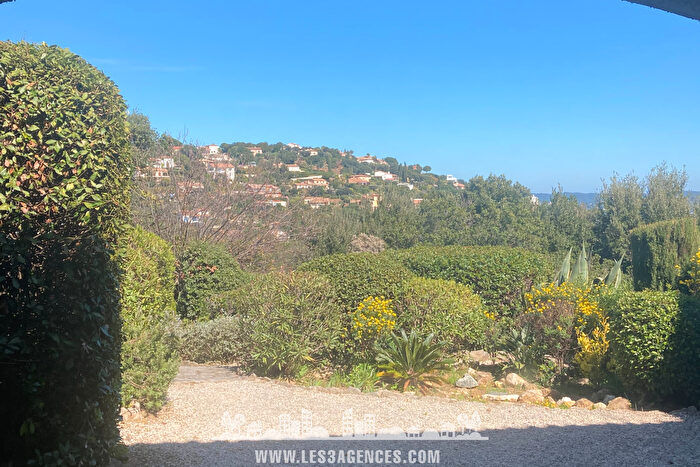 Maison à vendre - Cavalaire-sur-Mer, Pierrugues, Mannes, Canissons - 3 pièces - 2 chambres