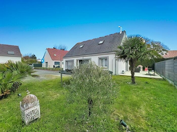 Maison à vendre - Cléry-Saint-André - 4 pièces - 3 chambres