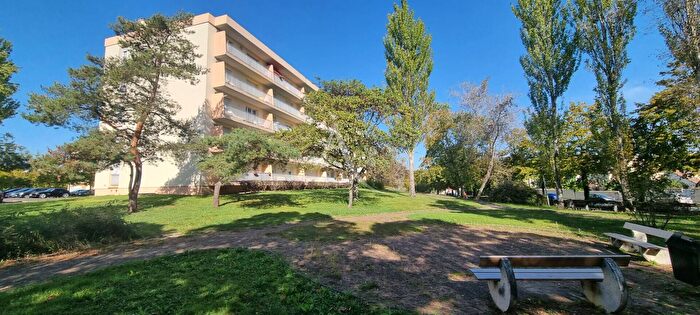 Appartement à louer - Cabochon Quiniere, Blois - 3 pièces - 2 chambres