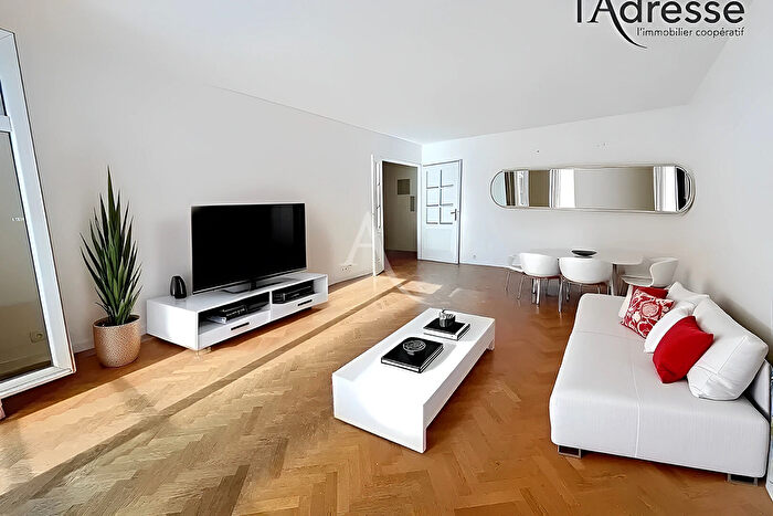 Appartement à vendre - Suresnes, Cité Jardins - 4 pièces - 3 chambres