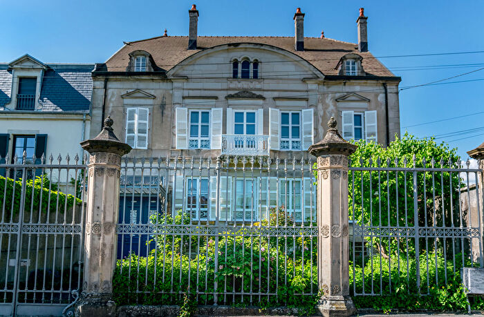 Maison à vendre - Lure - 14 pièces - 7 chambres