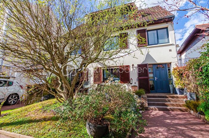 Yerres, Taillis, Garenne - Maison 7 pièces à vendre