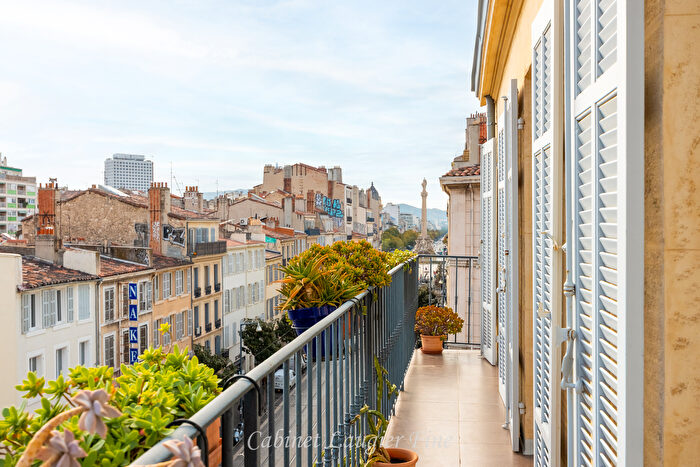 Appartement à vendre - Marseille e , Castellane - 4 pièces - 2 chambres