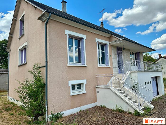 Pougues-les-Eaux : Maison 12 pièces à vendre