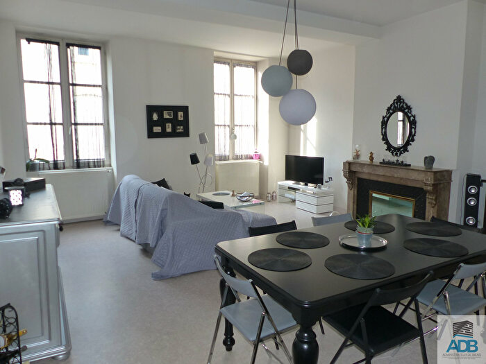 Appartement 4 pièces à Roanne, Gare, à louer
