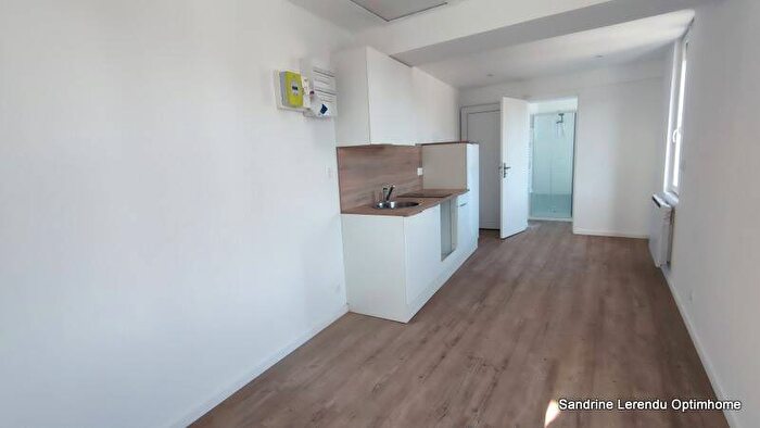 Appartement à louer - Grand Bourgtheroulde - 2 pièces - 1 chambre