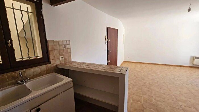 Appartement à louer - Intra Muros, Manosque - 2 pièces - 1 chambre